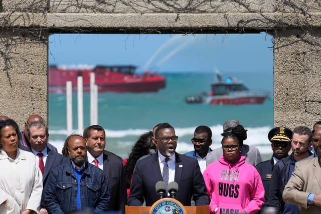 Chicago, a 'Sanctuary City,' Reaches Its Breaking Point | The New York Sun