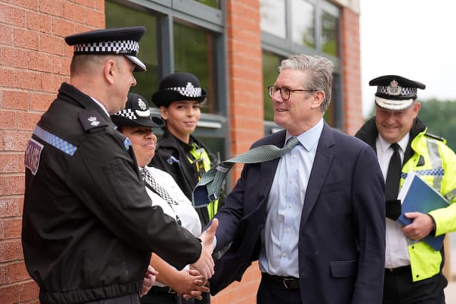 UK Police Chief Resigns After Inquiry Shows Intelligence Behind Israeli ...
